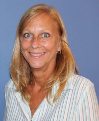 Lisa Lacik - Realty Mark Central - RealtyMark